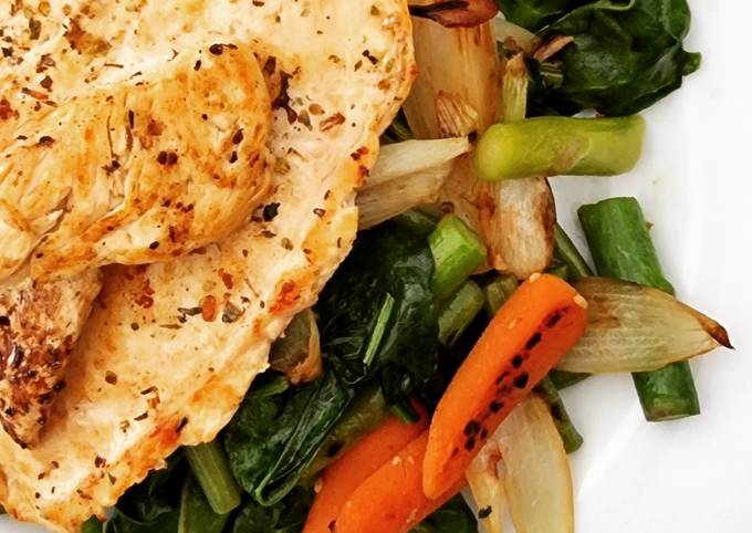 Pechuga asada con Menestre de verduras Receta de Christopher Clark- Cookpad