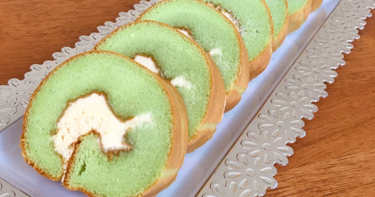 Resep Pandan Roll Cake (small size) oleh Stella Maria - Cookpad