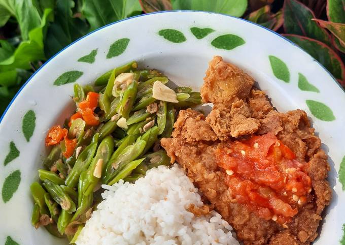 Resep Isi Piringku - Telur Dadar Geprek dan Tumis Buncis Rebon oleh ...