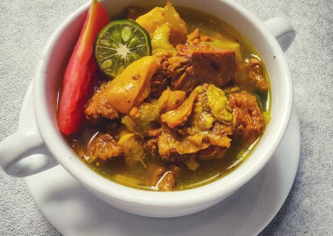 Resep Soto Daging Kuah Bening oleh Ummu Azzam 💐 - Cookpad