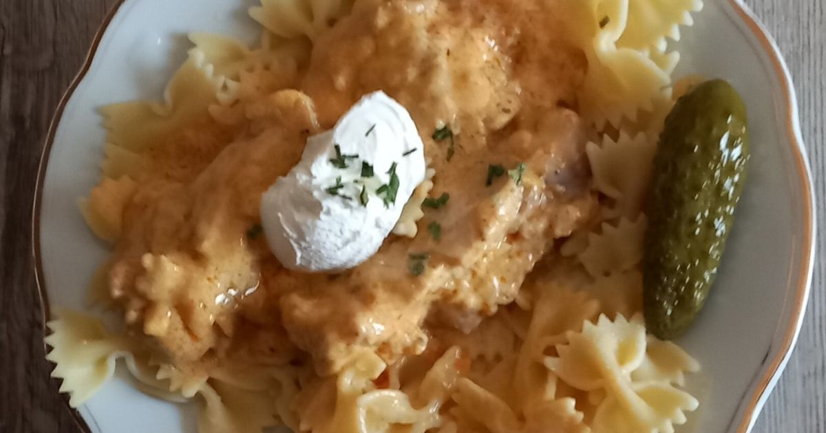 22 egyszerű és finom foetel csirkepaprikás recept - Cookpad receptek