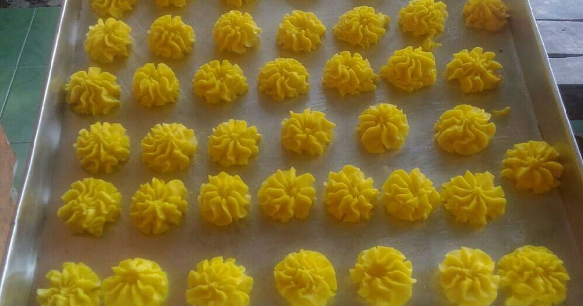 Resep Semprit Susu #Bikin Ramadan Berkesan oleh Dapur Qinara - Cookpad