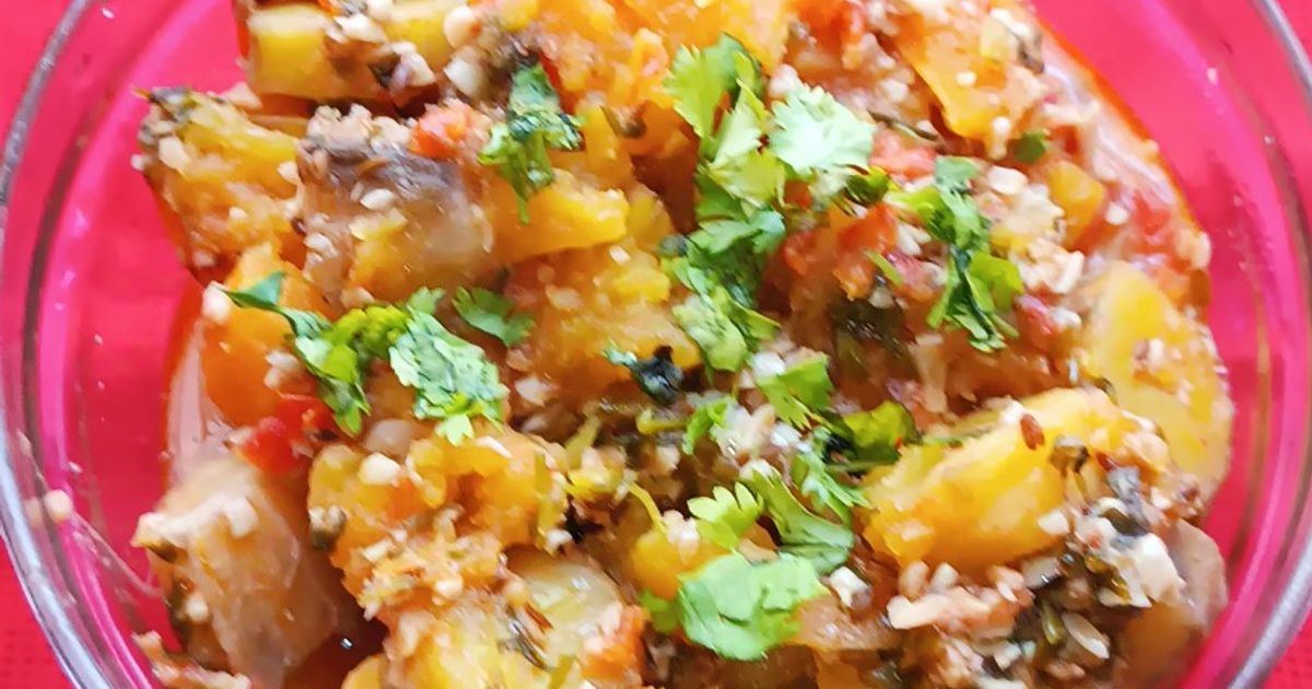 Sweet Potato And Raw Banana Subji Recipe by Sangita Vyas - Cookpad
