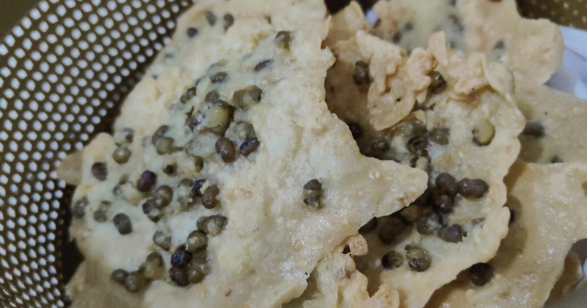 Resep Peyek Kacang Hijau (Tumpi) oleh Umi Setiawan - Cookpad