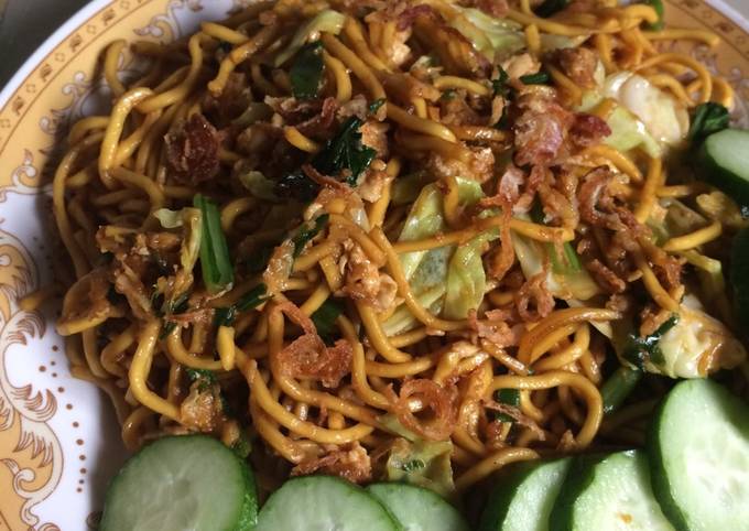 Resep Mi goreng Jawa oleh rEtno safitri - Cookpad