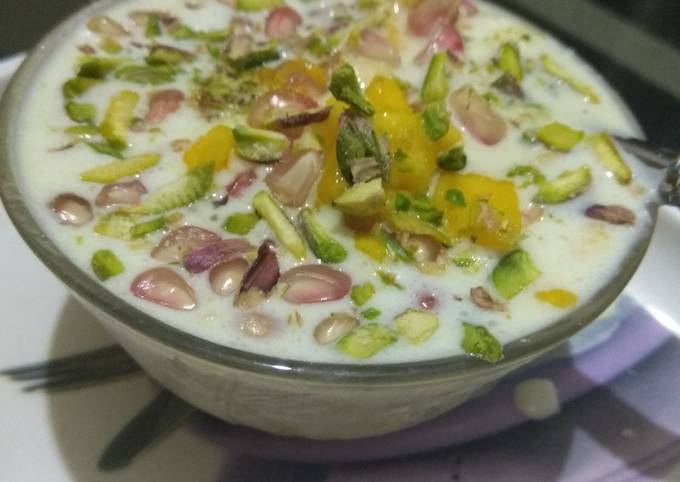 Kesar pista fruits cream Recipe by Kiran Vyas - Cookpad