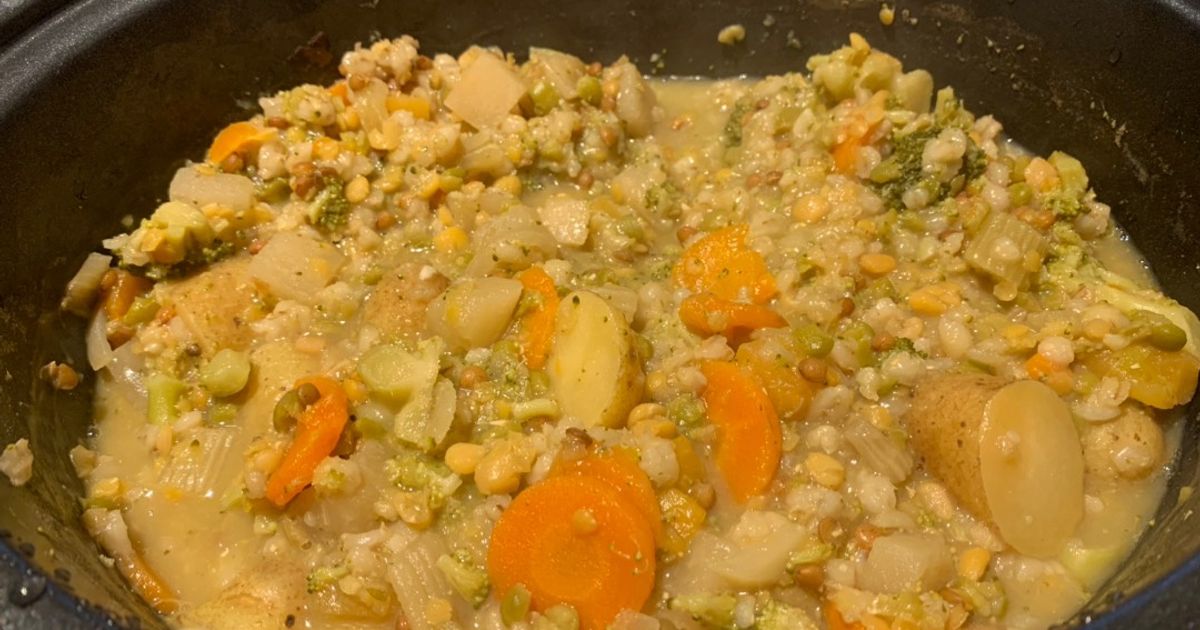 Hearty Vegetable Stew Recipe by Becky - Cookpad