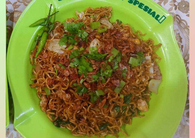 Resep Bakmi Goreng Spesial oleh cintokosari - Cookpad Resep Bakmi Goreng Spesial oleh cintokosari - Cookpad