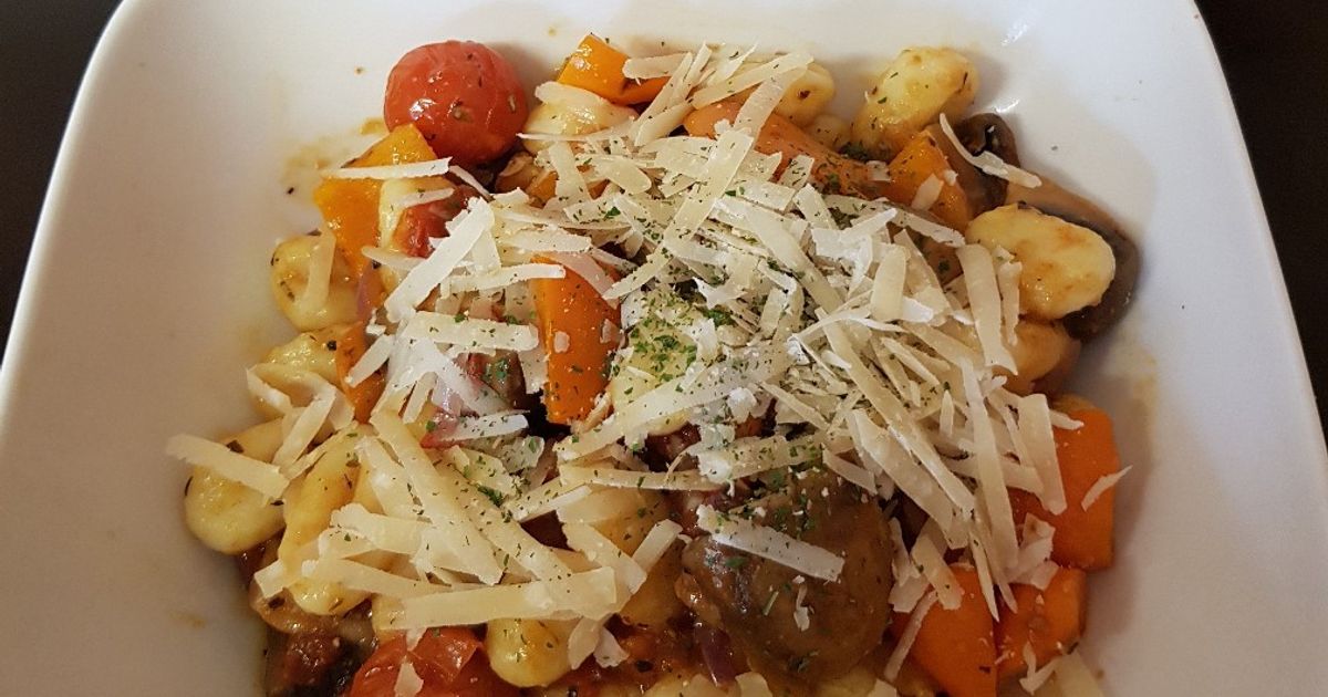 My Italian Inspired Mushroom, Veg + Ginocci Pasta Recipe by Maureen 😀 ...