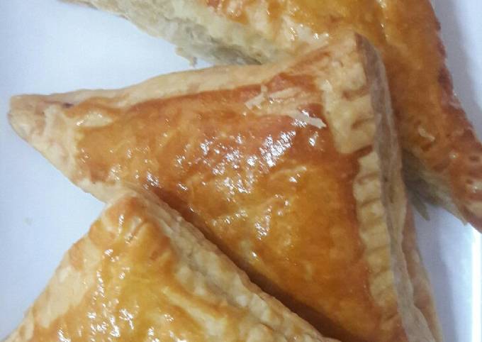 Resep Puff pastry isi daging cincang oleh Reina Mariana - Cookpad