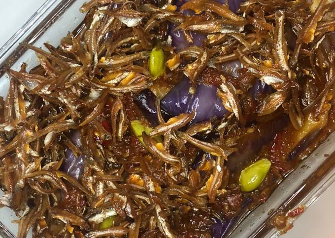 Resipi Terung ikan bilis petai masak berlado oleh Nurul Huda - Cookpad