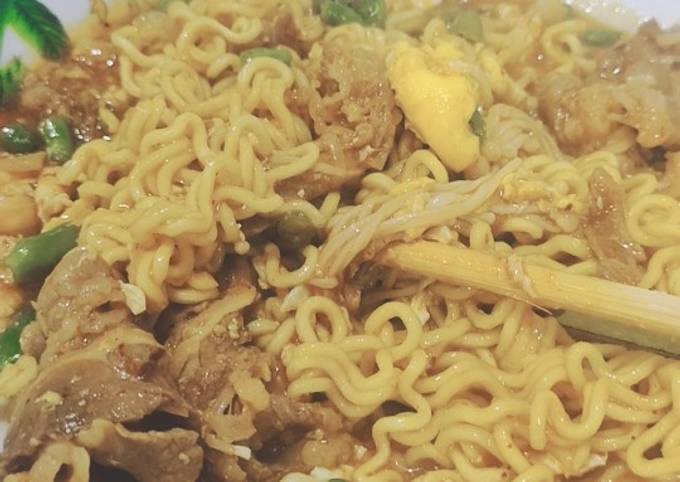 Resep Indomie rendang nyemek oleh Mutia Tia - Cookpad