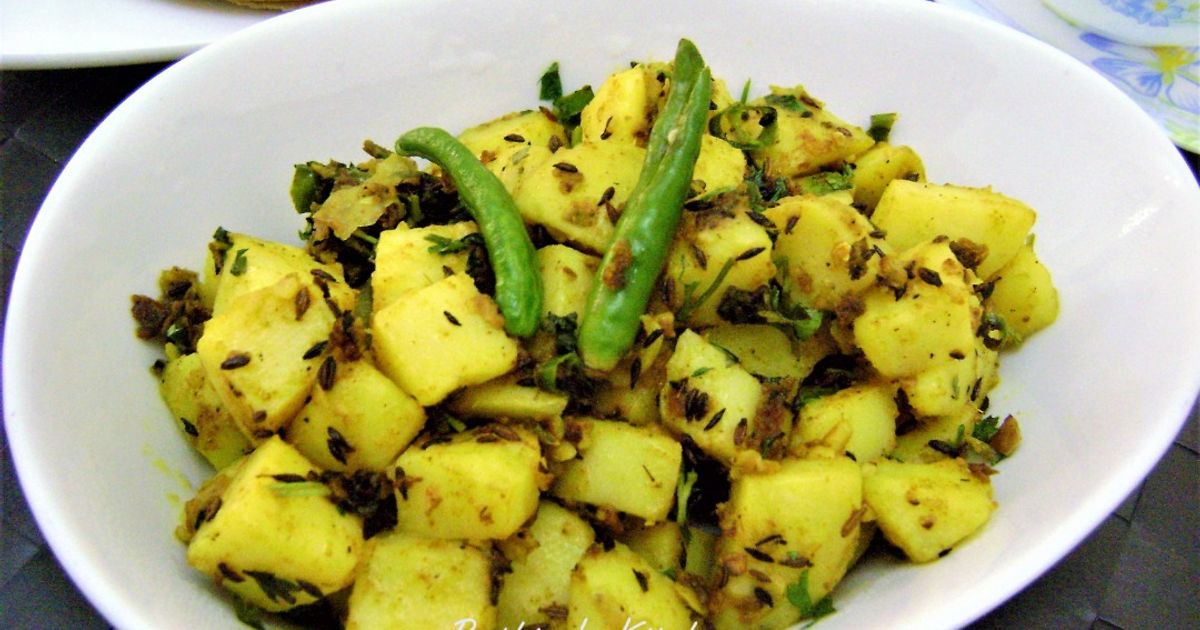 Jeera Aloo (Potatoes Tempered With Cumin Seeds) Recipe by Bethica Das ...