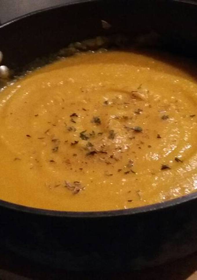 Potage de Crécy - Carrot Soup Recipe by voula.g - Cookpad