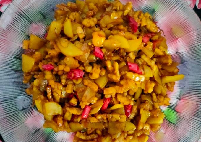 Resep Tempe & Kentang Kecap oleh Adean - Cookpad