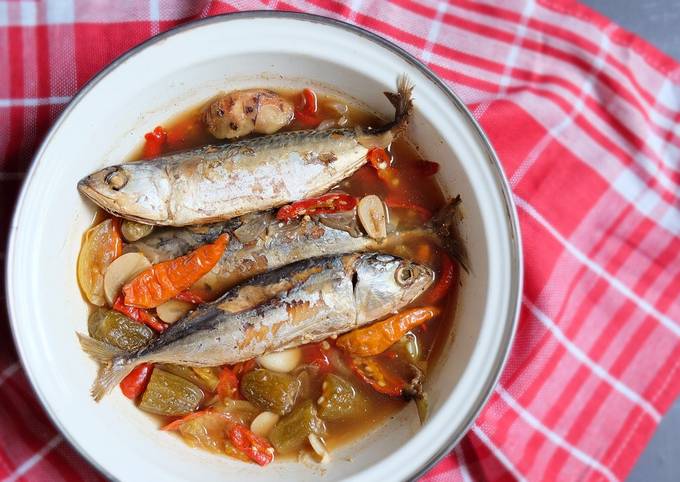 Resep Ikan Pindang Asam Pedas | #keto #ketopad oleh patricia - Cookpad
