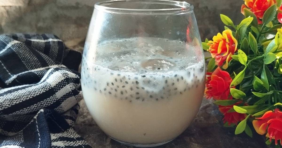 Resep Es Yakult Selasih oleh Widjie Astuti - Cookpad