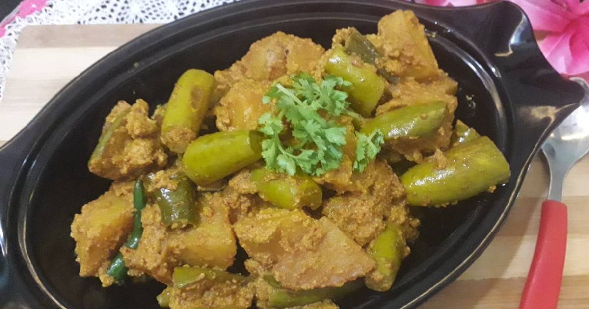 Aloo potol posto Recipe by Arachana ( Tanya) - Cookpad