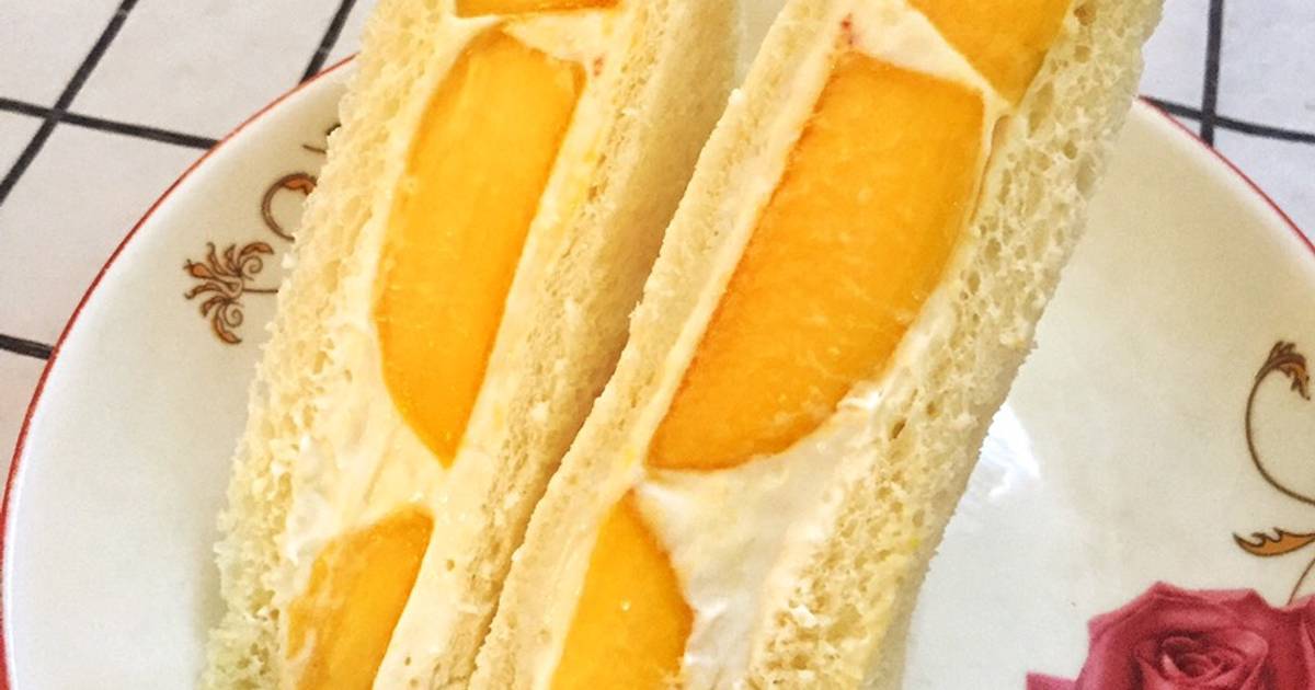 Resep Fruits sando manggo cream cheese oleh Astria Sururiyah - Cookpad
