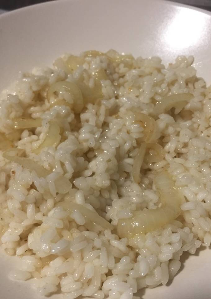 Arroz con cebolla caramelizada (para acompañar) Receta de Carolina ...