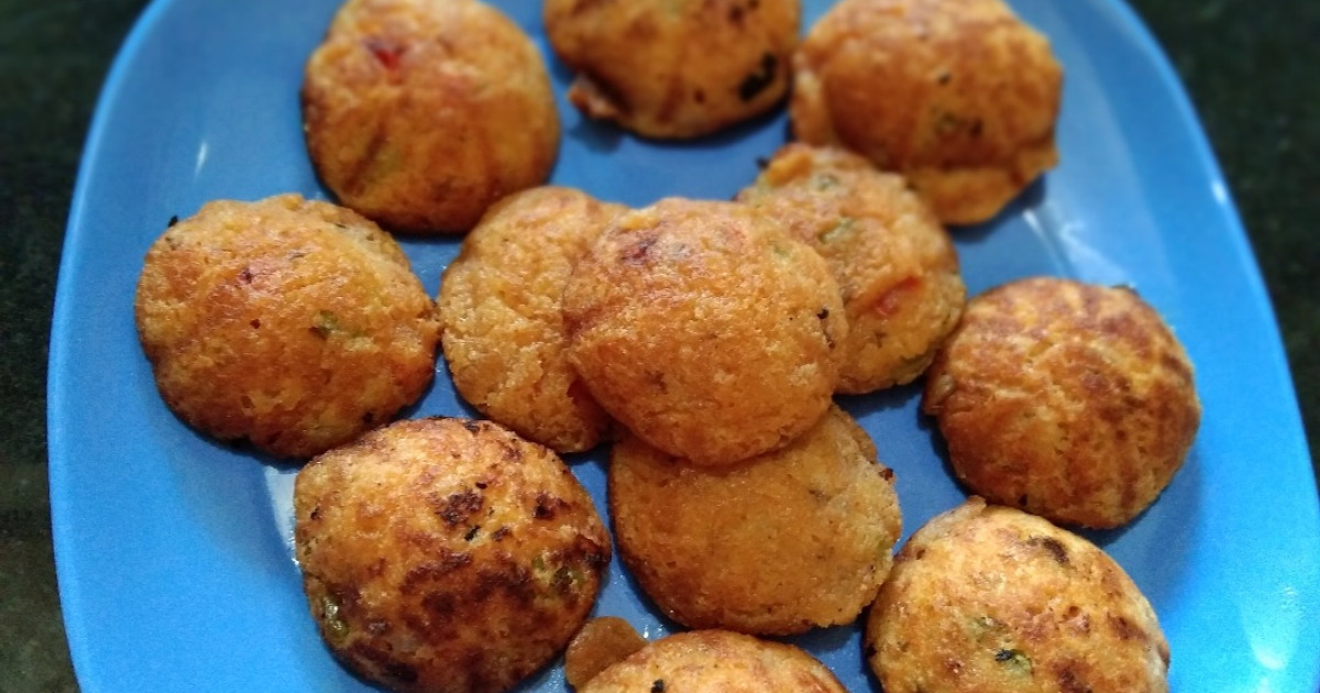 ओट्स आप्पे (Oats Appe Recipe In Marathi) रेसिपी Prachi Manerikar द्वारे ...