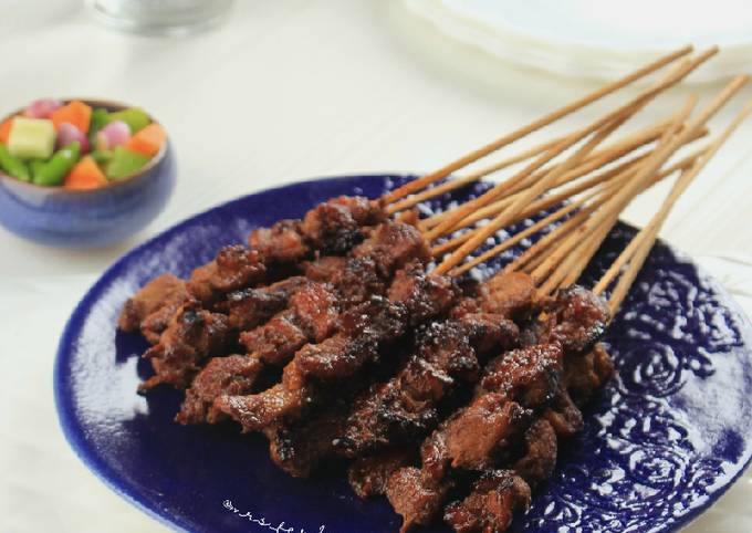Resep Sate Ayam bumbu Manis gurih oleh Mrs. Ferdi - Cookpad