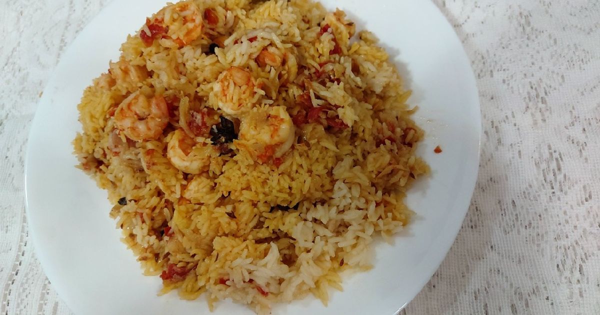 Prawns Pulao/ Easy To Cook And Tasty Recipe by Nargis shaikh Shaukat ...