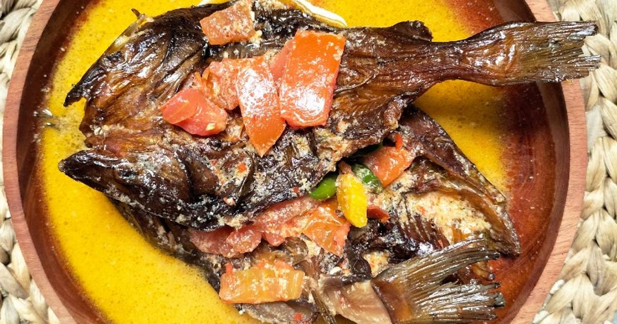 Resep Mangut Ikan Asap Pedas & Smokey: Lezat & Mudah Dibuat!