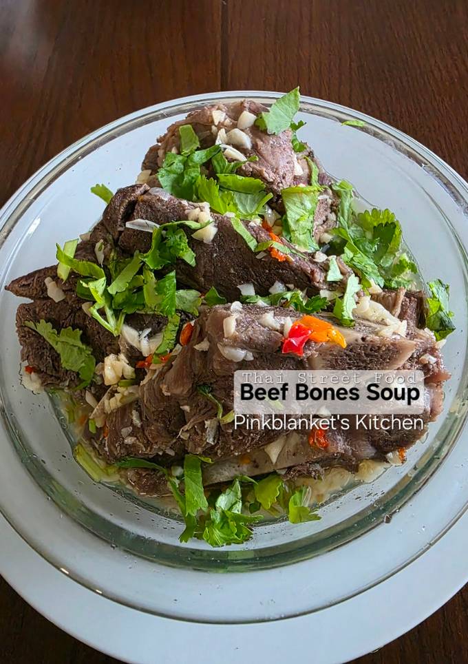 Thai Street Food ~ Beef Bones Soup Recipe by Pinkblanket's Kitchen ...