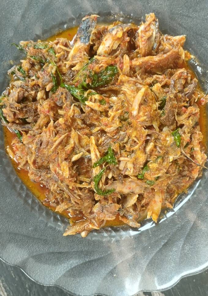 Resep Ika tongkol suwir kemangi (no ribet) oleh Arina Manasika - Cookpad