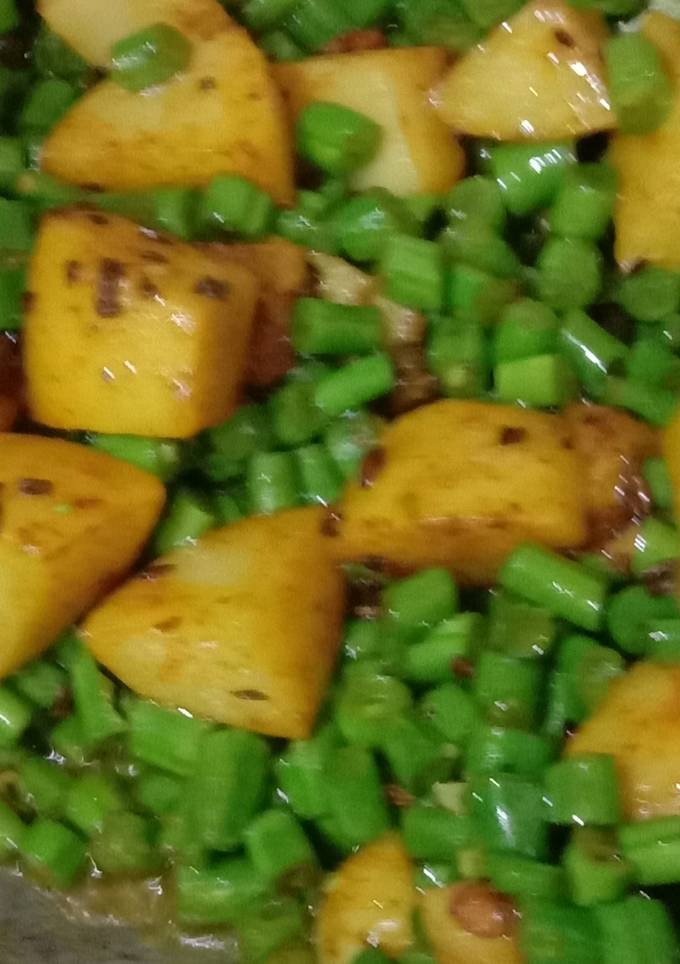 Beans Aloo Sabzi Recipe by Kajal Mehta - Cookpad