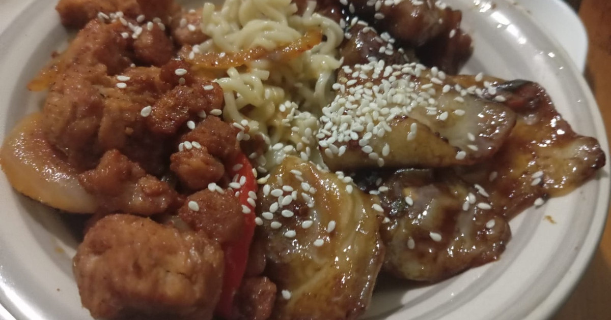 Sopa De Wantones Vegana Receta de Vic Ottati 🌱- Cookpad