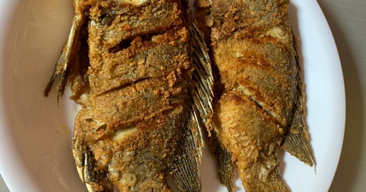 Soyyayen kifi (cripsy spicy fish) girki daga Aisha S. Ahmed - Cookpad