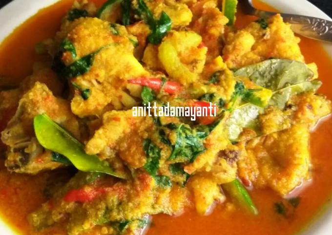 Resep Ayam Pesmol oleh anitta damayanti - Cookpad