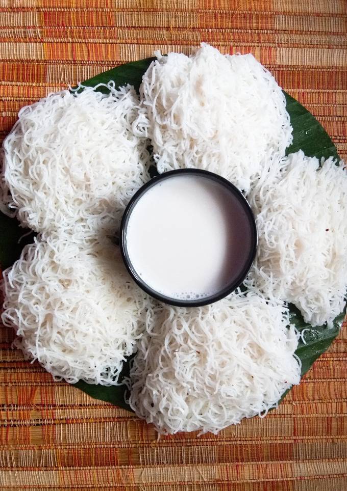Idiyappam Recipe by Ilavarasi Vetri Venthan - Cookpad