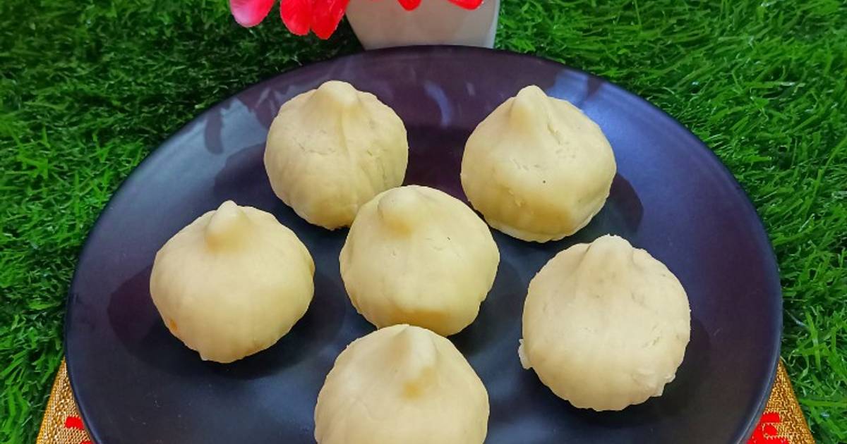 Khoya Modak Recipe by Ankita Kapil Varshney - Cookpad