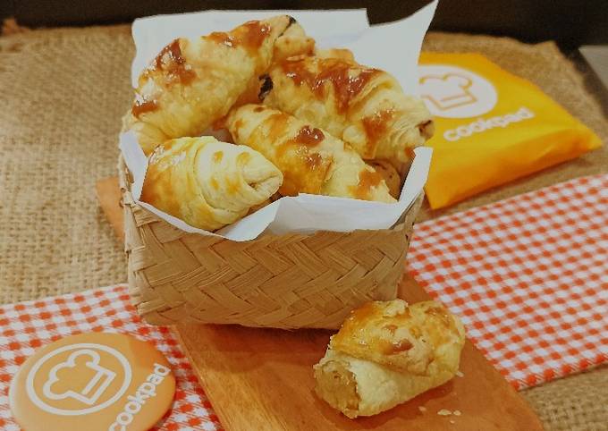 Resep Croissant isi selai apel oleh Ibu Tina - Cookpad