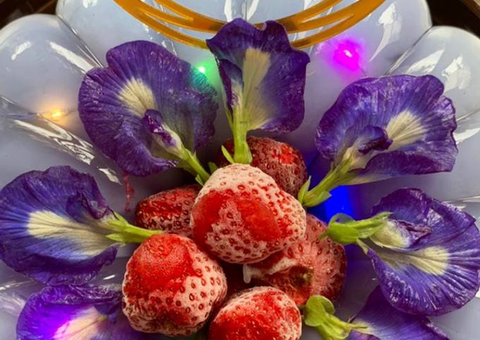 Resep Pudding lampu bunga telang oleh Cooking with Ay - Cookpad