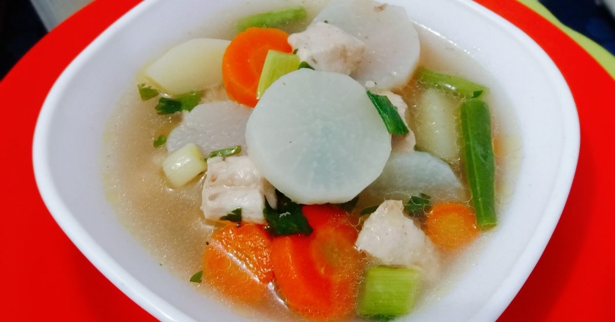 Resep Sup Ayam Lobak oleh Villa Febiola - Cookpad