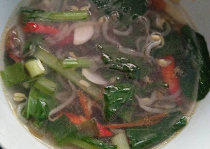 Resep Sayur bening toge caisin oleh 🍜🍲Dapoernya AliaSalim 🍭🍭 - Cookpad