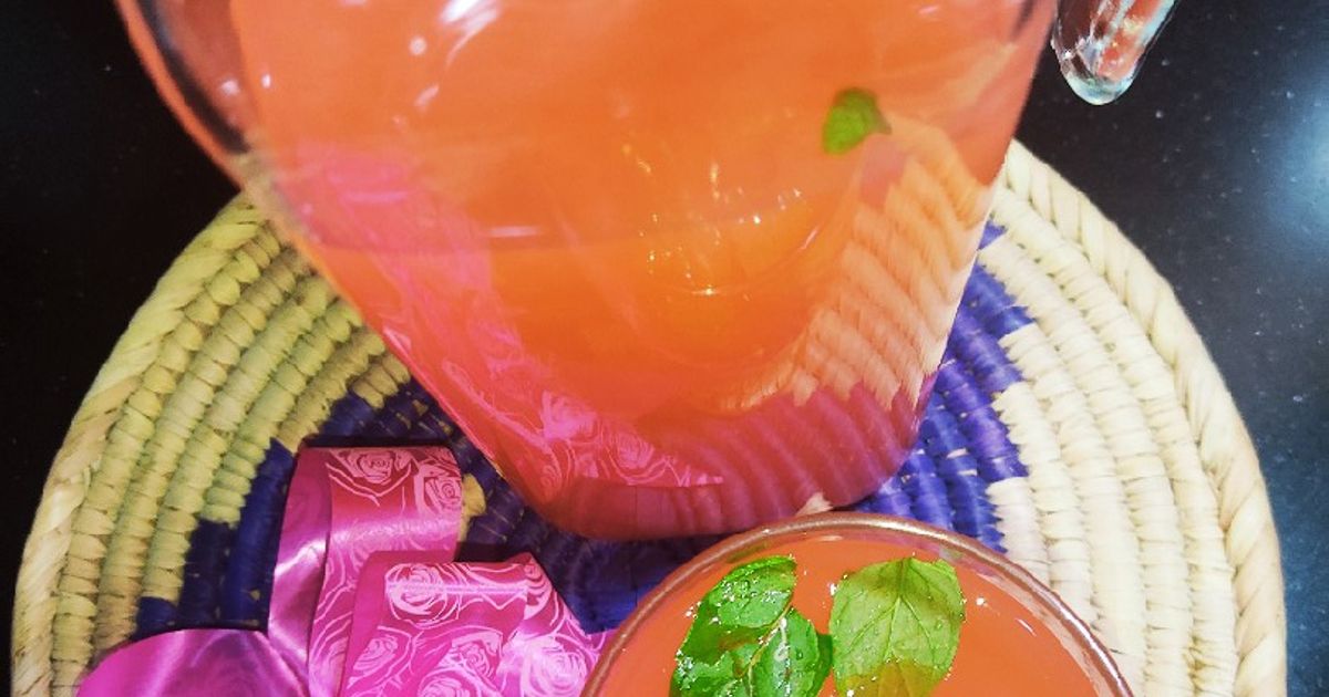 Tangy Minty Lal Sharbat 🍹🍹 Recipe by Bushra Mazhar - Cookpad
