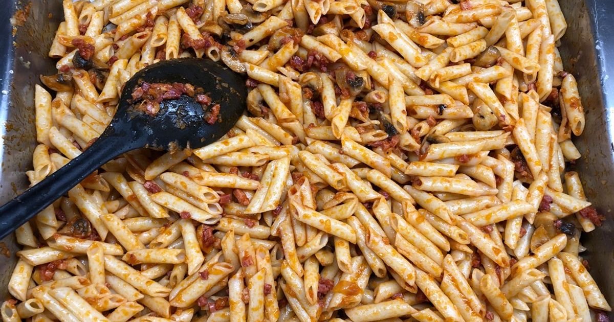 Macarrones Con Tomate Champiñones Y Jamón Receta de Patricia Carreño ...