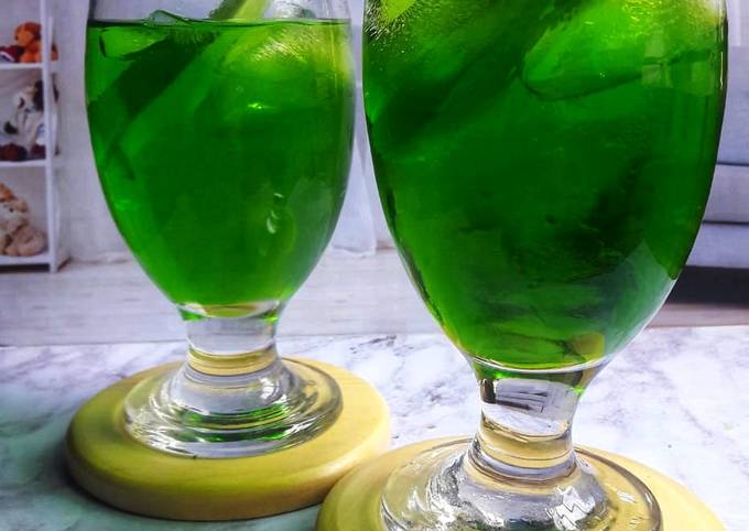 Resep Sirup Pandan Homemade oleh Dapoer_Bia - Cookpad