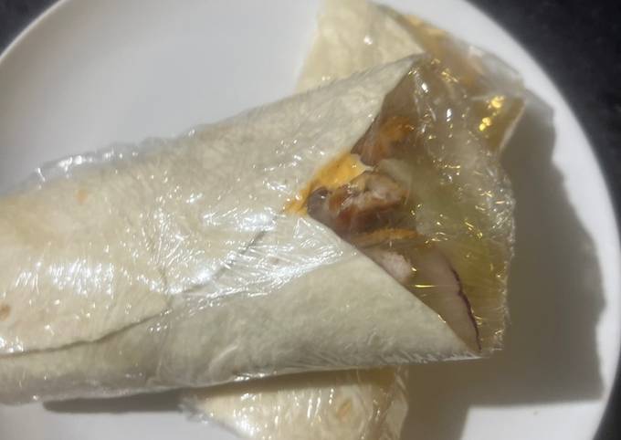 Resep Brekkie Wraps oleh Zhaboz - Cookpad