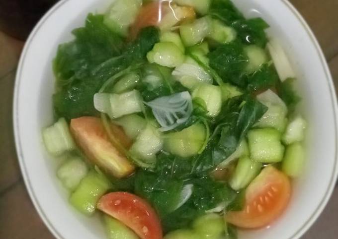 Resep Sup Bayam Oyong oleh Momiera - Cookpad