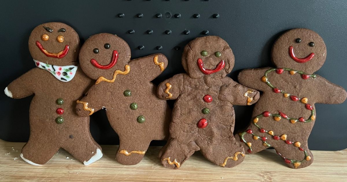 Ormskirk Gingerbread Men – Lancashire Ginger Biscuits Recipe by Laura ...