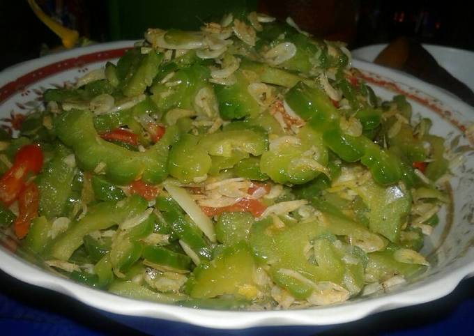 Resep Pare with udang rebon oleh Rina Herlina - Cookpad