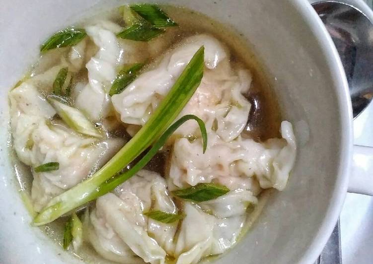 Resep Sup pangsit ayam oleh Aura Riza - Cookpad