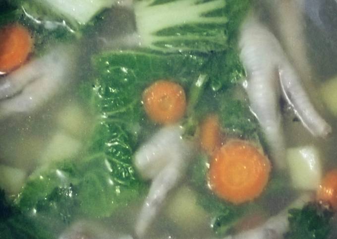 Resep Sup Ceker Ayam & Sayuran oleh Dapur Tika - Cookpad