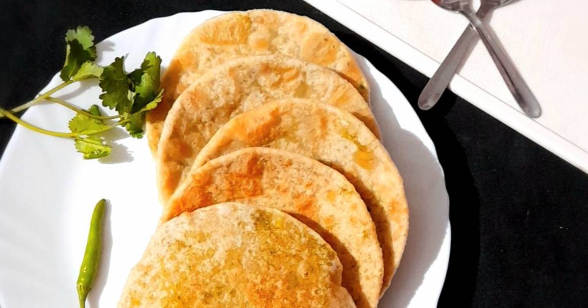 Koraishutir Kochuri Recipe by Sanuber Ashrafi - Cookpad